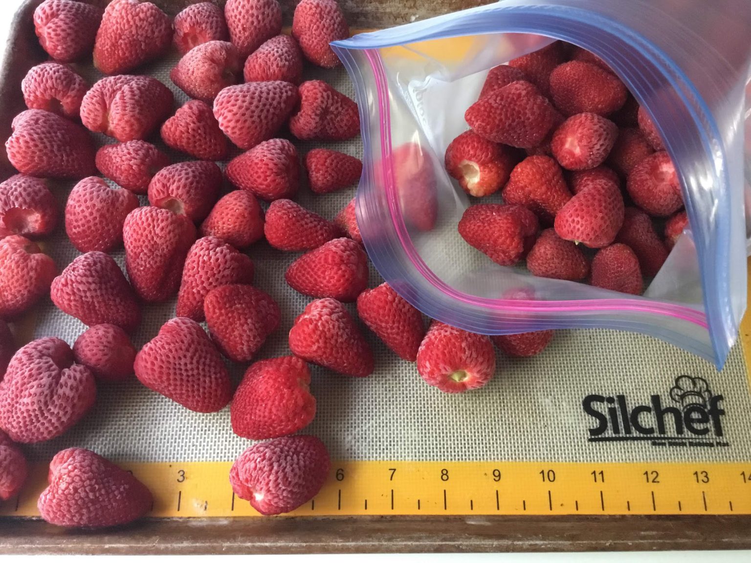 Super Easy and Smooth Strawberry Ice Candy - PinoyBites