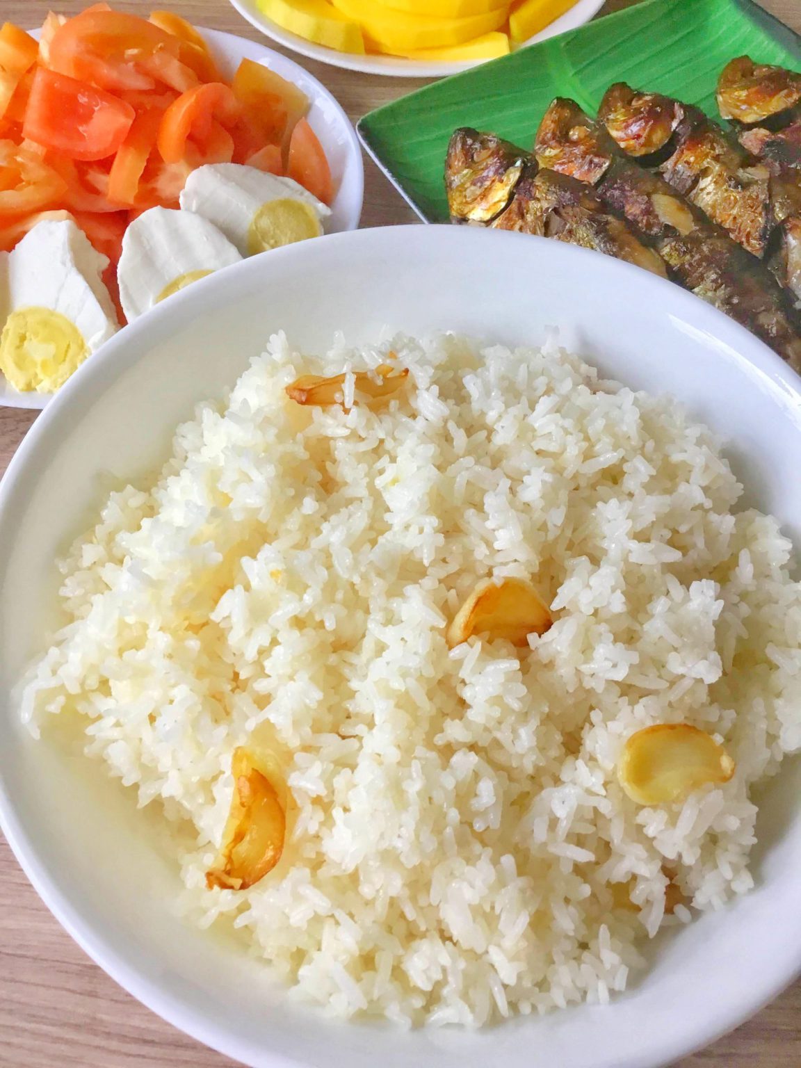 Classic Garlic Fried Rice - PinoyBites